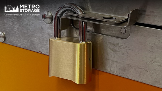 How does the padlock work? - Metro Storage